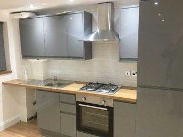 1 Bedrooms Flat for rent in Plumtree Close, Dagenham RM10