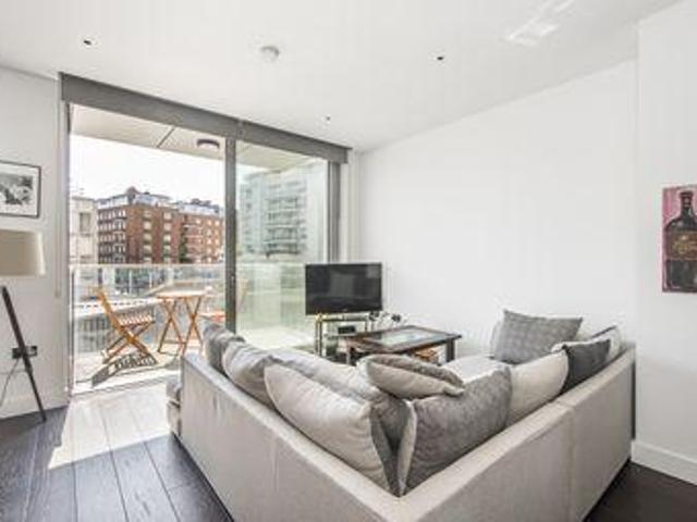 1 Bedrooms Flat for rent in Plaza Gardens, London SW15