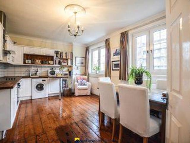 1 Bedrooms Flat for rent in Pleydell Estate, Lever Street, London EC1V