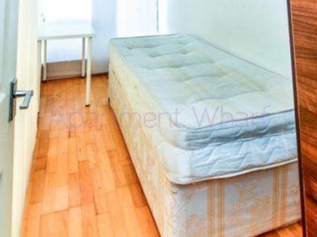 1 Bedrooms Flat for rent in Premiere Place, London E14