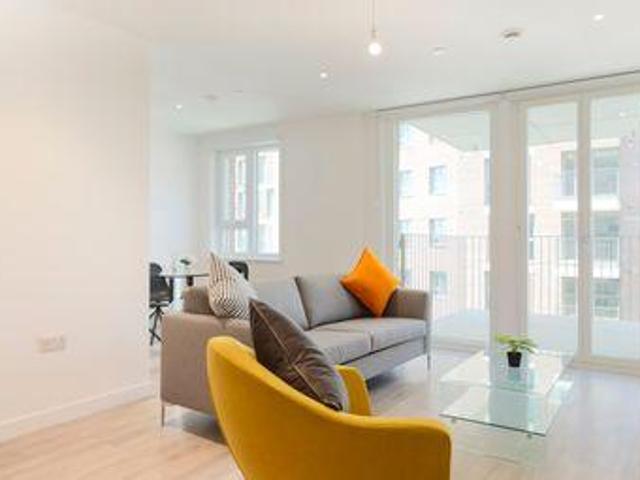 1 Bedrooms Flat for rent in Pressing Lane, Hayes UB3
