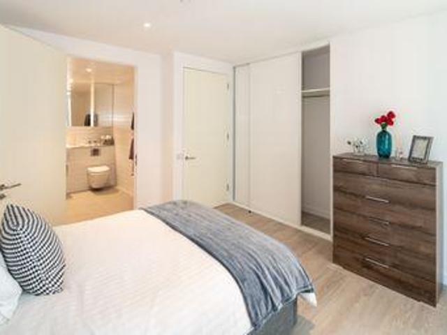 1 Bedrooms Flat for rent in Pressing Lane, Hayes UB3