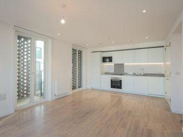 1 Bedrooms Flat for rent in Pressing Lane, Hayes UB3