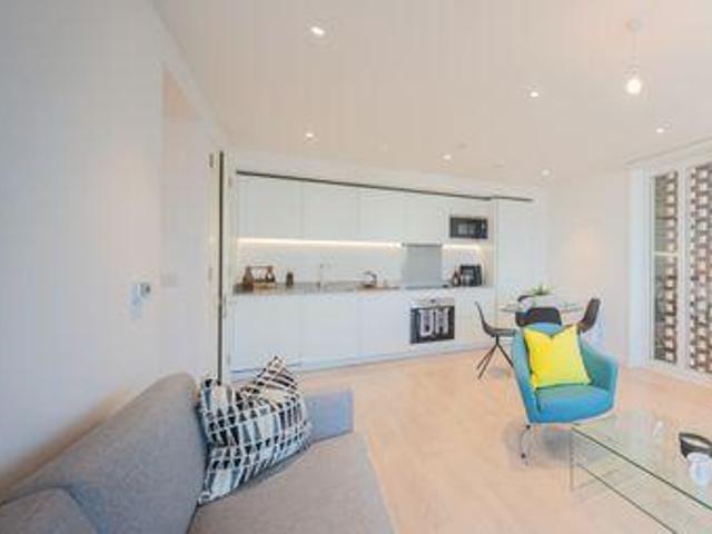 1 Bedrooms Flat for rent in Pressing Lane, Hayes UB3