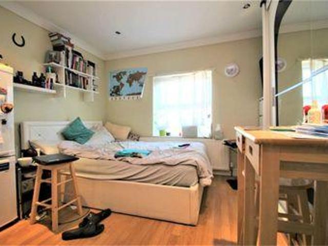 1 Bedrooms Flat for rent in Pretoria Road, London E11