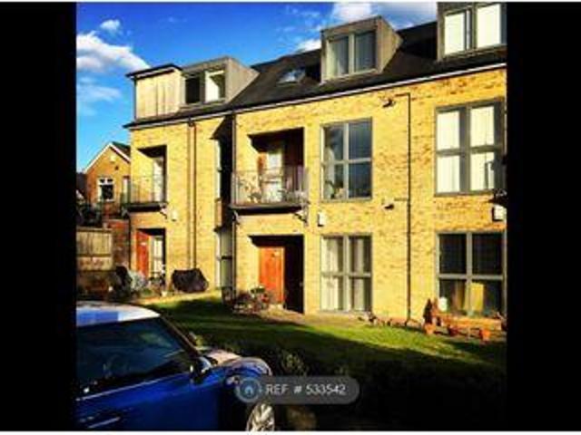 1 Bedrooms Flat for rent in Primrose Road, London E18