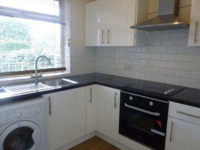 1 Bedrooms Flat for rent in Princessa Court, Uvedale Road, Enfield EN2