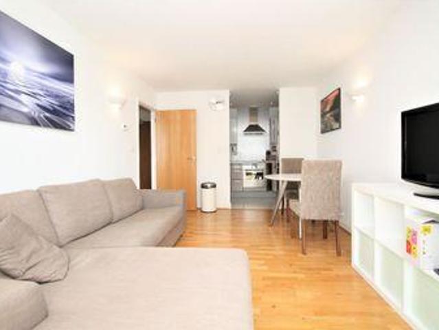 1 Bedrooms Flat for rent in Proton Tower, Blackwall Way, Canary Wharf E14