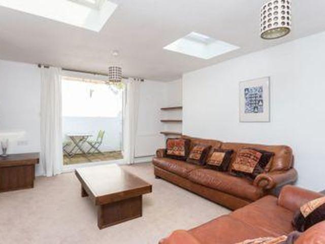 1 Bedrooms Flat for rent in Quarry Road, Wandsworth SW18