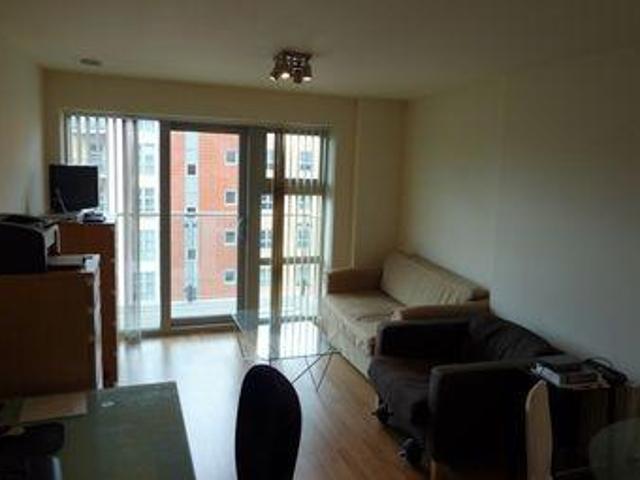 1 Bedrooms Flat for rent in Queen Mary Avenue, London E18
