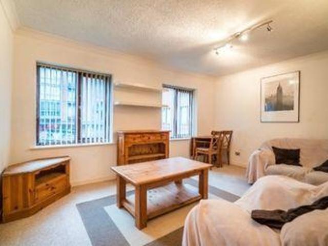 1 Bedrooms Flat for rent in Queens Court, Bridge Street, Birmingham B1