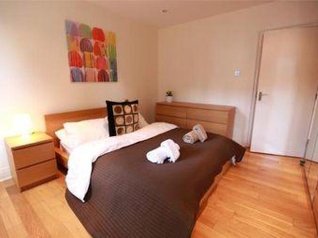 1 Bedrooms Flat for rent in Queens Court, Queensway W2