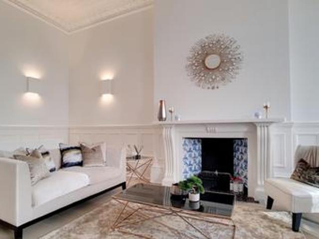 1 Bedrooms Flat for rent in Queens Gate Terrace, South Kensington, London SW7