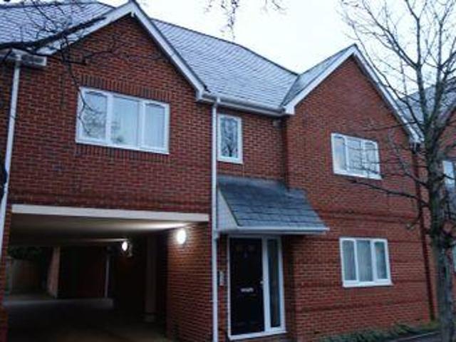 1 Bedrooms Flat for rent in Queens Road, Farnborough GU14