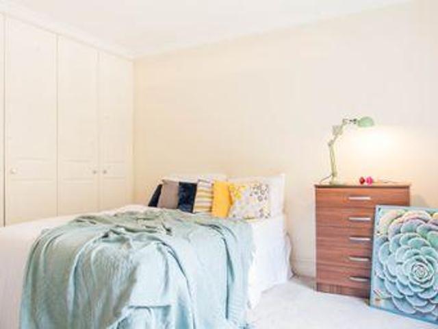 1 Bedrooms Flat for rent in Queensway, Bayswater, Central London W2