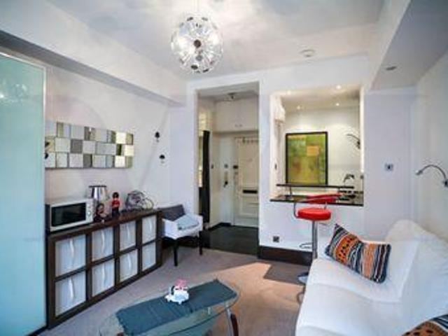 1 Bedrooms Flat for rent in Queensway, London W2