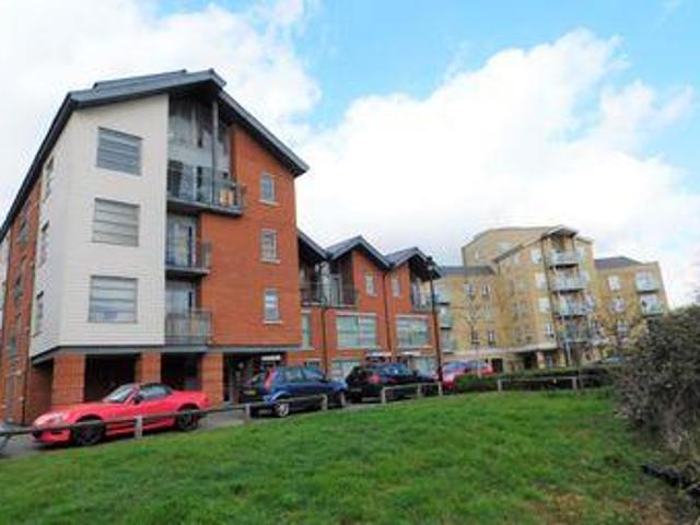 1 Bedrooms Flat for rent in Rotary Way, Colchester CO3