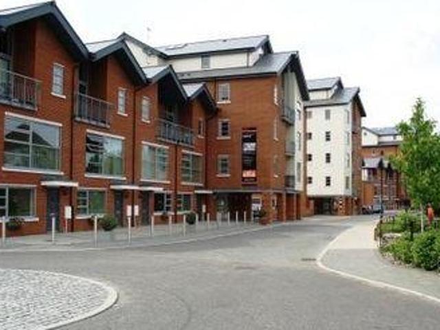 1 Bedrooms Flat for rent in Rotary Way, Colchester, Essex CO3