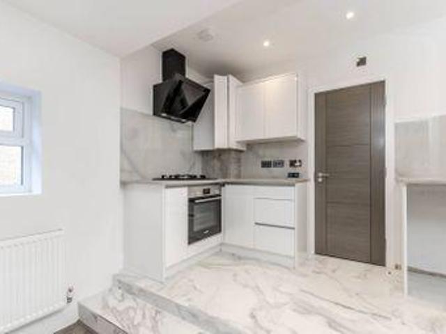 1 Bedrooms Flat for rent in Roxborough Road, Harrow HA1