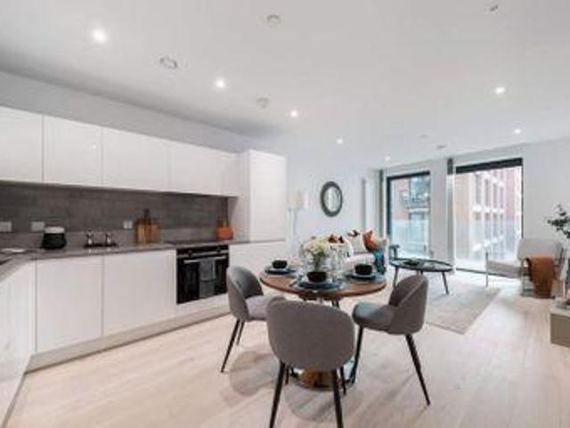 1 Bedrooms Flat for rent in Royal Crest Avenue, London E16