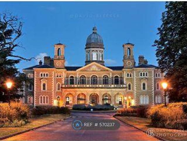 1 Bedrooms Flat for rent in Royal Drive, London N11