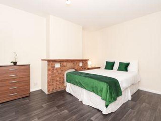 1 Bedrooms Flat for rent in Royal Oak, Paddington, Central London W2