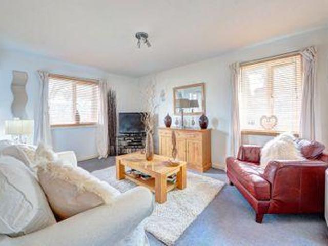 1 Bedrooms Flat for rent in Rodale Mansions, Wandsworth SW18