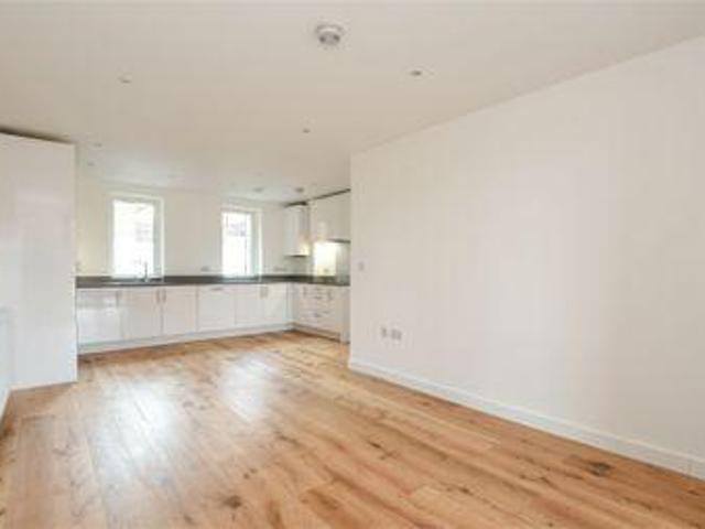 1 Bedrooms Flat for rent in Rope Court, 11 Canoe Walk, London E14