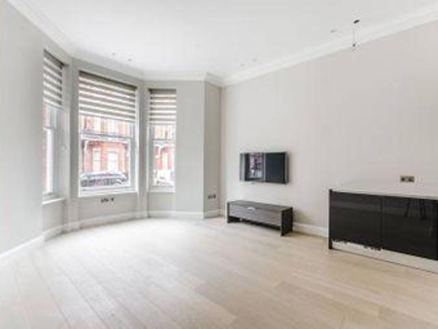 1 Bedrooms Flat for rent in Rosary Gardens, South Kensington, London SW7