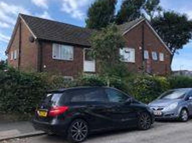 1 Bedrooms Flat for rent in Rosemary Avenue, London N9