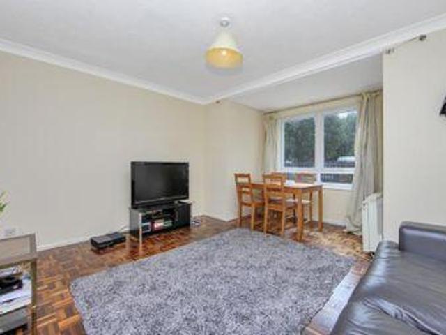 1 Bedrooms Flat for rent in Rossetti Road, London SE16