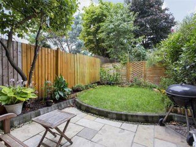 1 Bedrooms Flat for rent in Rathcoole Gardens, Crouch End N8