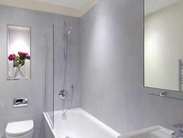 1 Bedrooms Flat for rent in Ravenscourt Park 202, Hamlet Gardens W6