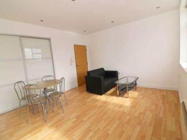 1 Bedrooms Flat for rent in Rawson Quarters, James Street, Bradford BD1