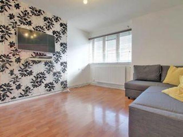1 Bedrooms Flat for rent in Ranwell Close, London E3