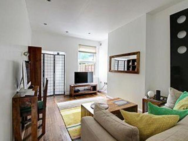 1 Bedrooms Flat for rent in Redbourne Avenue, Finchley, London N3