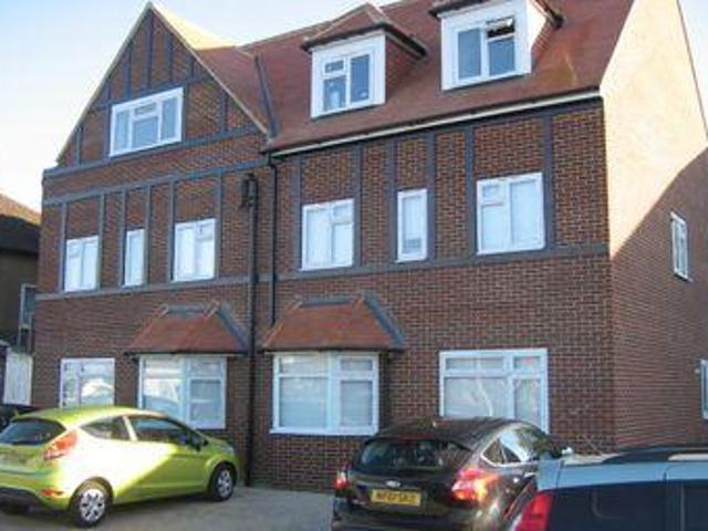 1 Bedrooms Flat for rent in Redden Court Road, Romford RM3