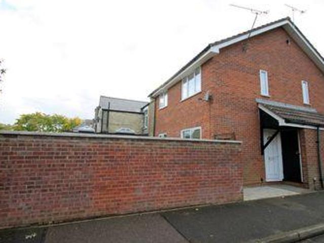 1 Bedrooms Flat for rent in Redwood Way, Barnet EN5