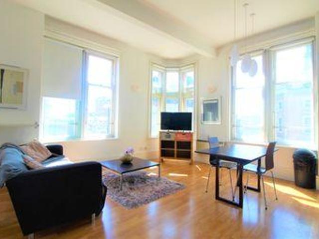 1 Bedrooms Flat for rent in Regent Court, Briggate, Leeds LS1
