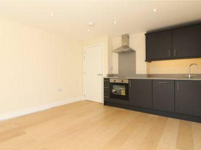 1 Bedrooms Flat for rent in Regents Park Road, London N3