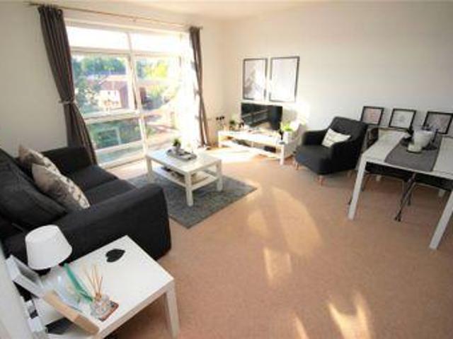 1 Bedrooms Flat for rent in Renolds House, Lamba Court, Everard Street, Salford, Greater Manchester M5