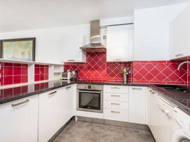 1 Bedrooms Flat for rent in Riverside Court, Nine Elms Lane, London SW8