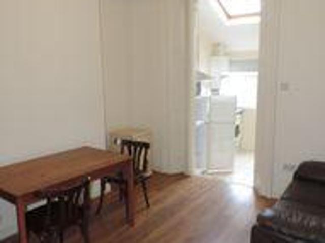 1 Bedrooms Flat for rent in Richmond Road, Cardiff, Caerdydd CF24