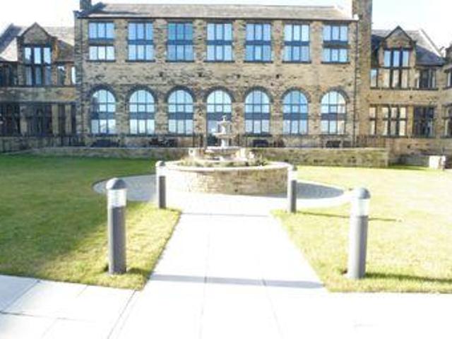 1 Bedrooms Flat for rent in Richardshaw Lane, Pudsey, Leeds LS28