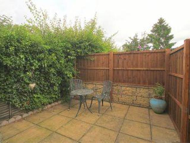 1 Bedrooms Flat for rent in Richings Way, Richings Park, Buckinghamshire SL0