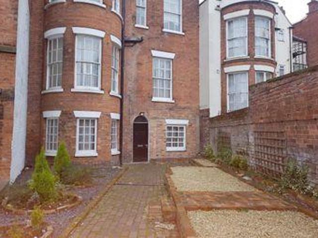 1 Bedrooms Flat for rent in Wolverhampton Street, Dudley DY1