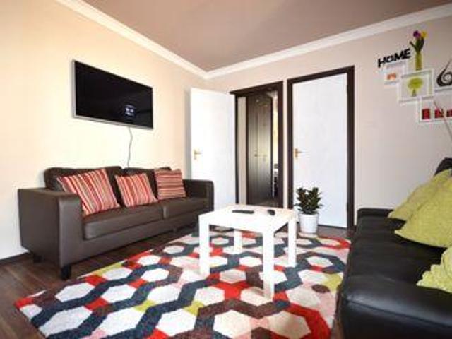 1 Bedrooms Flat for rent in Wood Lane, Shepherds Bush W12