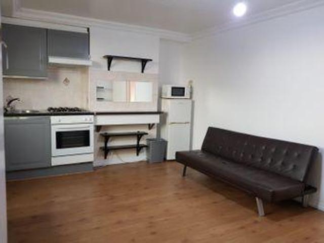 1 Bedrooms Flat for rent in Wood Lane, Shepherds Bush W12