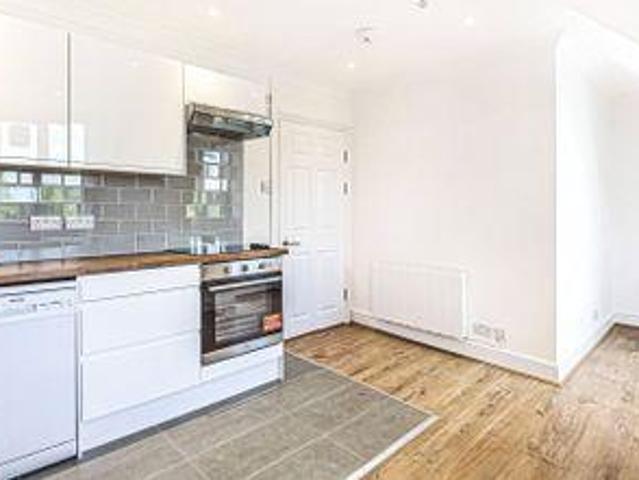 1 Bedrooms Flat for rent in Woodberry Grove, Manor House, London N4