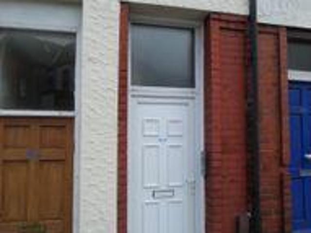 1 Bedrooms Flat for rent in Woodchurch Road, Birkenhead CH42